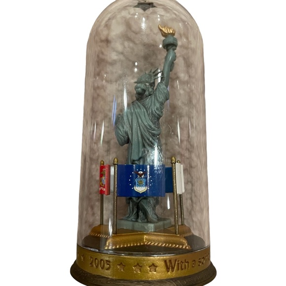 Hallmark | Holiday | Hallmark Keepsake Light Of Liberty Christmas ...